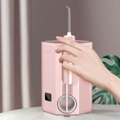 China 600ml Classic Dental Oral Irrigator Electric Dental Flosser Family Houseware Fc2520 for sale