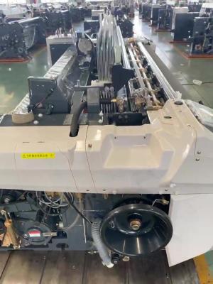 China Second Hand Airjet Loom 320cm Weaving Width Water Jet Loom with Electronic Feeder 1000 RPM for sale