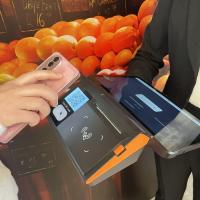 China 6400mAh Battery and Capacity Touch Screen Supported Payment Terminal with NFC Compatibility for sale