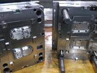 China 8 Cavity DME Standard Dual Color Mould for Handheld Electric Tools with 1million Mould Life for sale