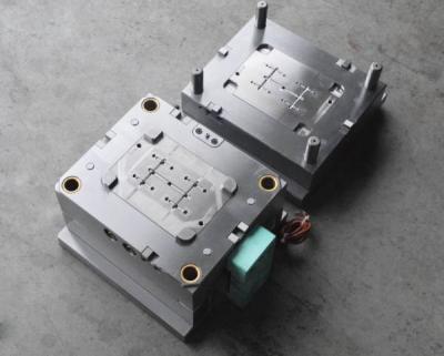 China LKM HASCO Base Transparent Injection Molding Mould DME Standard for sale