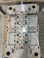China Precision Plastic Injection Mold with Durable Construction for sale