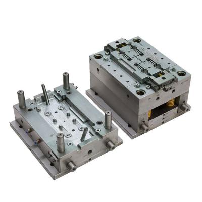 China DME Standard 8 Cavity Plastic Injection Mould with 1 Million Mould Life for Custom Injection Molding for sale