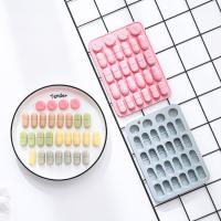 China 28 Cavity Food Grade Non-Stick Silicone Candy Mold for Chocolate Gummy and Baking Tray for sale