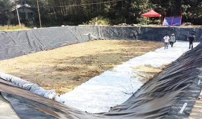 China Textured HDPE Geomembrane 1.5mm for Mine Slope Anti-Seepage with UV Resistance for sale