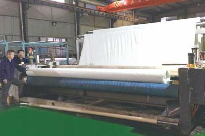 China HDPE Composite Geomembrane Liner 0.2-3mm 50-150m for Cofferdam Water Containment for sale