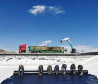 China Smooth Surface Black HDPE Geomembrane for Tailings Pond Containment Environmental Protection for sale