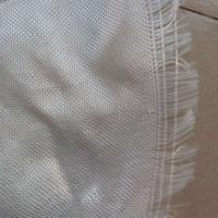 China Black Woven Geotextile Fabric 2-6m Width with 25-55 kN/m Tensile Strength for Soil Stabilization for sale