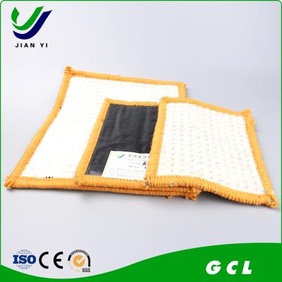 China Flexible Geosynthetic Clay Liner 200 Punches per m² for Tunnel Anti-Seepage for sale