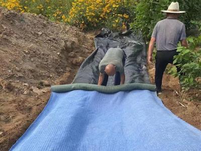 China 20m 50m Concrete Curing Blanket with Textile Fibers and Cement Powder for Optimal Hydration and Strength for sale