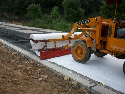 China 400g Reinforced Short Fiber Geotextile for Foundation Reinforcement and Soil Stabilization for sale