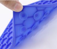 China Silicone Non Slip Dog Bowl Licking Mat For Dogs 187x187x7mm for sale
