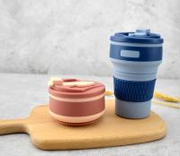 China Portable Stretchable Silicone Baby Cups Folding High Temperature Resistant for sale