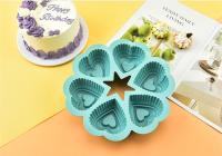 China ISO9001 6 Holes Heart Shaped Silicone Cake Mold OEM Eco Friendly for Baking for sale