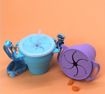 China Lightweight 350ml Foldable Silicone Snack Cup Spill Proof Silicone Collapsible Cup for sale