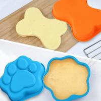 China Food Grade Silicone Dog Bone Molds 8 Inch Paw Shape Silicone Mold for sale