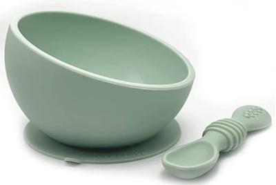 China OEM non skid Silicone Bowl And Spoon Set Silicone Suction Weaning Set for sale