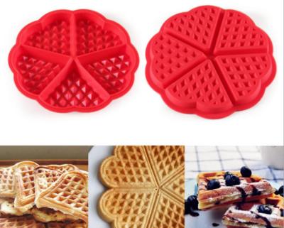 China 5 Heart Shaped Silicone Waffle Mould 180mmx15mm Round Red Color for sale