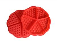 China 5 Heart Shaped Silicone Waffle Mould 180mmx15mm Round Red Color for sale