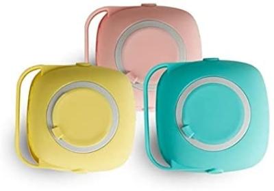 China 2 In 1 BPA Free Silicone Pet Brush With Shampoo Dispenser for Massage for sale