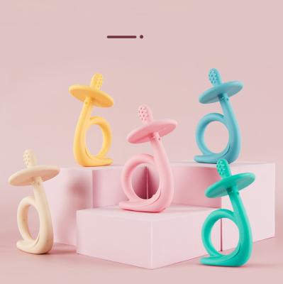 China Safe Silicone Soft Silicone Teether OEM Cute Stereoscopic Snail Shaped for sale