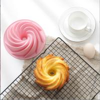 China Home Steam Baked Chiffon Cake Mold Silicone Non Stick Round Savarin Baking Tray 6cm for sale