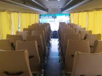 China 55 Seats Euro 3 Manual Transmission Yuchai Engine Coach Bus for Long Transportation Tour for sale