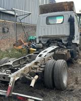 China This is a Japanese original small truck carrying 3-5 tons of cargo for sale at a low price for sale
