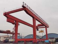 China Outdoor Rail Mounted Gantry Crane 40 Ton 50 Ton Electric Hoist Container Lifting for sale