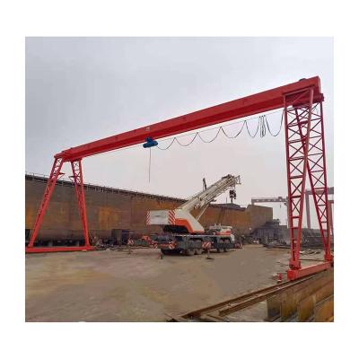 China Eternalwin EW 50-Ton Mobile Harbour Crane with 50m Outreach and Wireless Remote Control for Marine Operations for sale