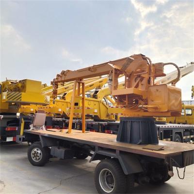 China Straight Telescopic Boom Mobile Harbour Crane 30t 360 Degree Hydraulic Marine Boat Ship Crane for sale