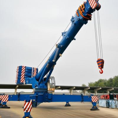 China Up To 50 Tonnes Capacity Ship Crane with 360° Turning Angle for sale