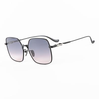 China 2025 Fancy Design Big square High Quality Work Sunglasses for Unisex Classic Style China Manufacturers Travel Outdoor Sunglasses for sale