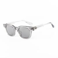 China Bulk Futuristic Green Transparent Female Beach Shade Sun Glasses Fashionable Men Women Prescription Work Safety Sunglasses China for sale