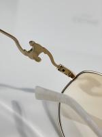 China Sunglasses offering UV400 protection with gradient PC lenses that effectively block UVA and UVB rays and minimize glare CL40571 for sale