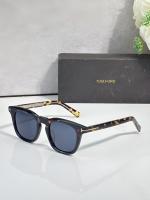 China Retro Square Thick Frame Sunglasses, Luxury Acetate UV400 Protection Unisex Shades with Signature T Logo FT1326 for sale