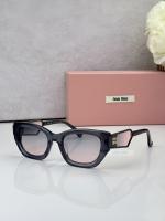 China Luxury Miu M Cat Eye Square Sunglasses, Thick Acetate Frame with Geometric Cutout Temple, Gradient Lens Women Fashion Sun Glasses for Party Beach Daily MU7376S Prescription for sale