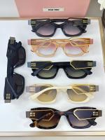 China Luxury Miu M Cat Eye Square Sunglasses, Thick Acetate Frame with Geometric Cutout Temple, Gradient Lens Women Fashion Sun Glasses for Party Beach Daily MU7376S Prescription for sale