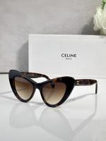 China CL40339U CL40339U Women Triomphe Cat Eye Sunglasses, Bold Oversized Acetate Frame Gold Triomphe Logo Temple UV400 Protection Retro Parisian Shades Multiple Lens Colors for sale