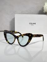 China CL40339U CL40339U Women Triomphe Cat Eye Sunglasses, Bold Oversized Acetate Frame Gold Triomphe Logo Temple UV400 Protection Retro Parisian Shades Multiple Lens Colors for sale