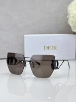 China Luxury Designer Rimless Square Sunglasses Women, Big Oversized Gradient Cut Edge Lens Hollow Metal Temple 3D Logo UV400 Sunglasses, Trendy Fashion Statement Shades for Vacation Prescription for sale