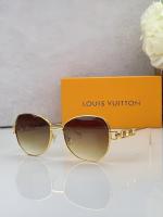 China Luxury Metal Irregular Oval Sunglasses for Women, Designer Chain Temple UV400 Gradient Lens Sun Glasses, Vintage Fashion Ladies Shades for Travel Beach Party for sale