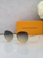 China Luxury Metal Irregular Oval Sunglasses for Women, Designer Chain Temple UV400 Gradient Lens Sun Glasses, Vintage Fashion Ladies Shades for Travel Beach Party for sale
