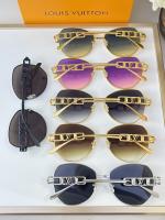China Luxury Metal Irregular Oval Sunglasses for Women, Designer Chain Temple UV400 Gradient Lens Sun Glasses, Vintage Fashion Ladies Shades for Travel Beach Party for sale