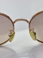 China Vintage Oval Pearl Chain Sunglasses for Women Luxury Metal Frame Gradient Lens UV400 Protection Elegant Ladies Eyewear for Party Travel Z8331 for sale