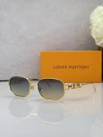 China Vintage Rectangle Metal Frame Sunglasses for Women Men Luxury Designer Hollow Logo Temple Gradient Lens UV400 Protection Fashion Retro Square Sun Glasses for Travel Beach Streetwear for sale
