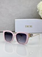 China Vintage Small Rectangular Sunglasses Women, Acetate Frame Hollow Metal Temple CD Signature Logo UV400 Fashion Sunglasses 30Montaigne S13F Prescription for sale