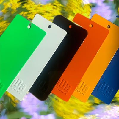 China Weather Resistant High Gloss Corrosion Resistant Polyester Powder Coating Electrostatic Spray Paint for sale
