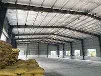 China Automatic feeding & drinking  Poultry House Automatic manure cleaning Long  life for sale