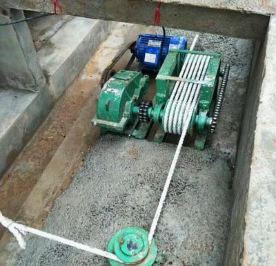 China Automatic Manure Scraper Machine with High-Precision CNC Scraper Corrosion-Resistant Transmission Chain and Cycloid Pinwheel Reducer for Poultry Farms for sale